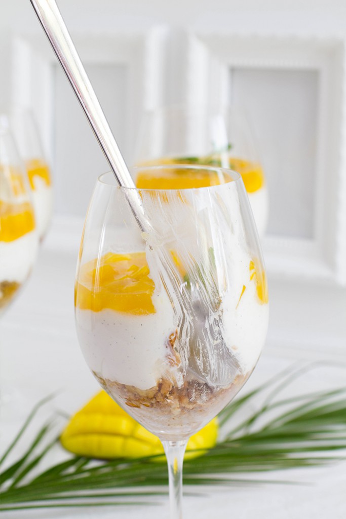 Exotisches Mango-Maracuja Schichtdessert alias Exotisches Mango-Maracuja Schichtdessert alias